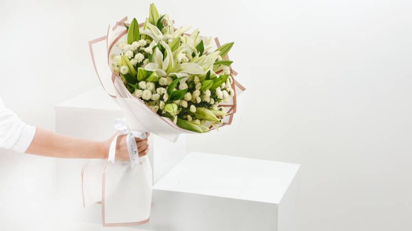 Choosing The Perfect Hand Bouquet Wedding Flowers - Fiorella
